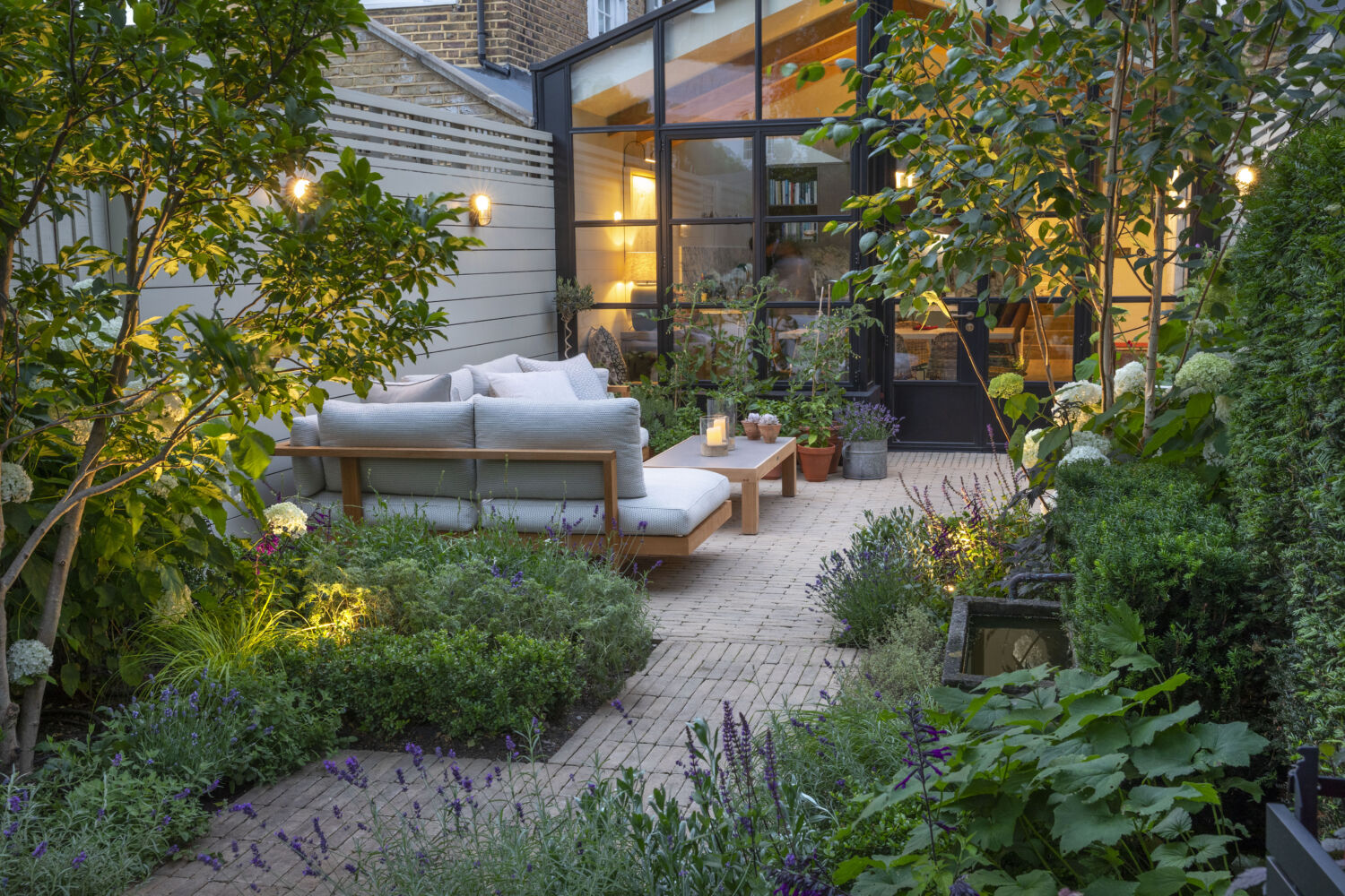 Cool, calm and connected – Garden Club London